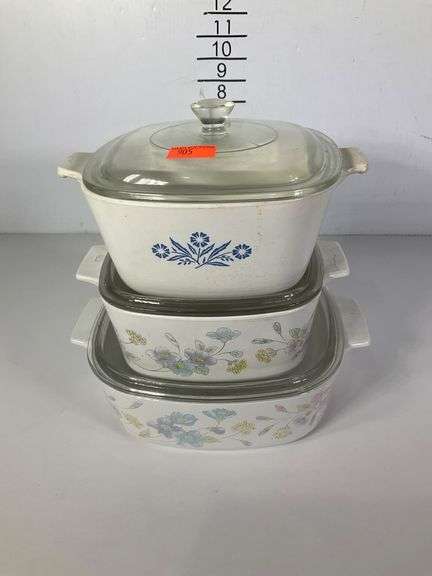 Set of Three CorningWare Casserole Dishes with Lids - Hash Auctions