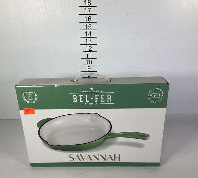 Bel-Fer Savannah Cast Iron Skillet in Box with Green Enamel Handle ...