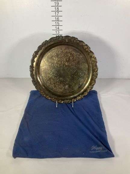 Oneida USA Silver-Plated Round Tray with Hagerty Silversmiths Cloth ...