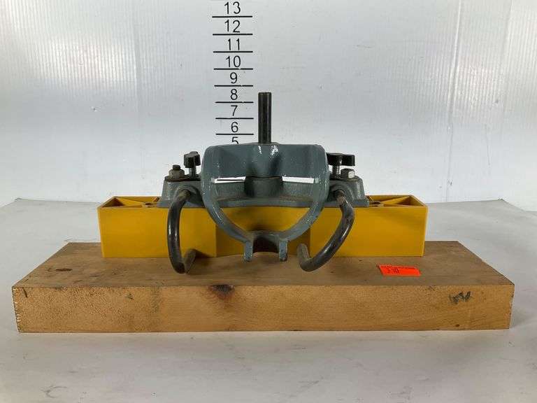 Mortising Attachment with Base and Yellow Support Blocks - Hash Auctions