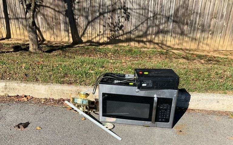 Scrap Lot Including Microwave, Electronics, and Metal Components - Hash ...