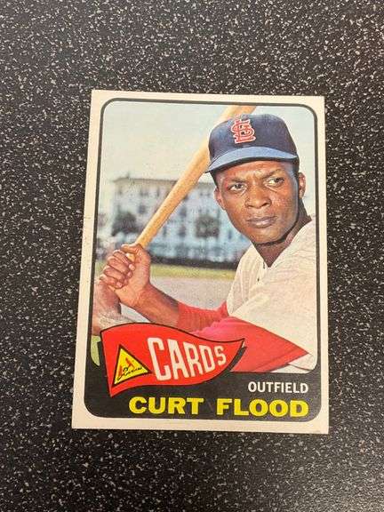 1965 Topps Curt Flood Baseball Card #415 - Hash Auctions