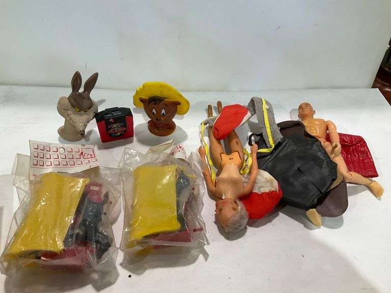 Vintage Toys and Figurines, Including Cartoons and Action Figures ...