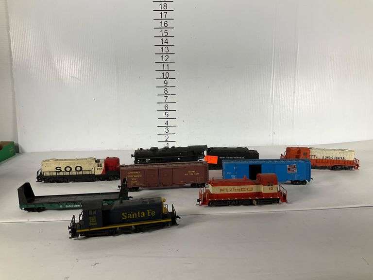 Model Freight and Locomotive Train Cars, Various Brands - Hash Auctions