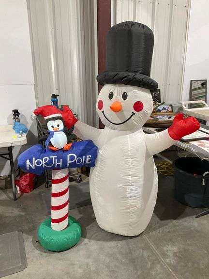 Inflatable Snowman With North Pole Sign and Penguin Decoration, 6ft ...
