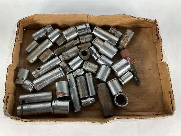 Steel Sockets and Adapters, Some Marked USA - Hash Auctions