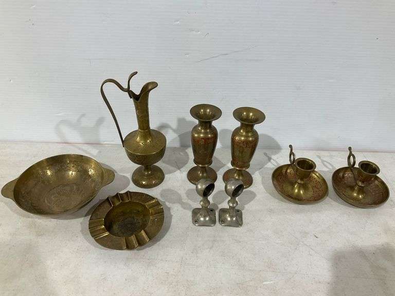 Brass Decorative Items and Metal Mounts - Hash Auctions