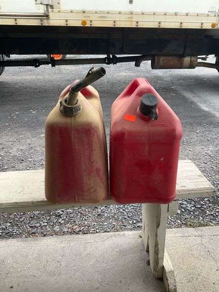 Five-Gallon Durable Plastic Gasoline Containers - Hash Auctions