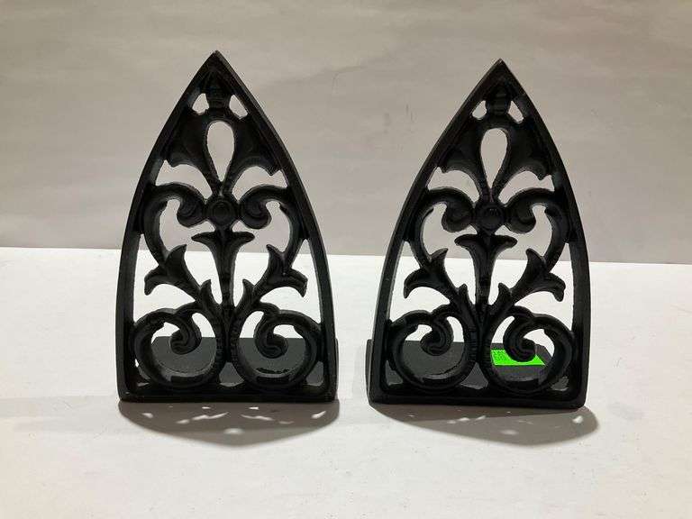 Gothic-Style Bookends with Decorative Scroll Designs - Hash Auctions