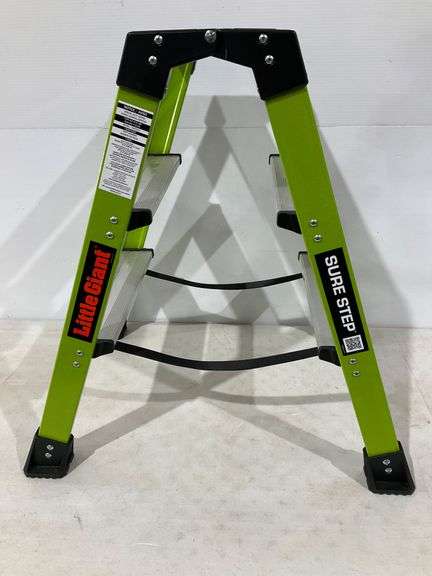 Little Giant Sure Step Ladder with Aluminum Steps and Green Frame ...