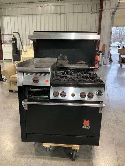 Wolf Commercial Gas Range (jetted for Propane) With Griddle, Burners ...