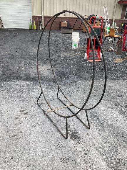 Metal Log Holder Ring with 40-Inch Diameter - Hash Auctions