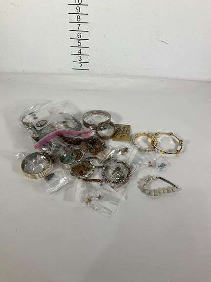 Costume Jewelry Including Bracelets, Earrings, and Bangles - Hash Auctions