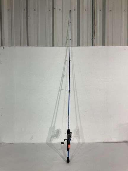 5.5ft Zebco Slingshot Spinning Rod with Reel Combo - Hash Auctions