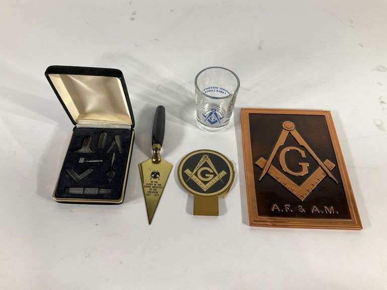 Collection of Masonic Memorabilia Including Plaque, Trowel, Glass, etc ...