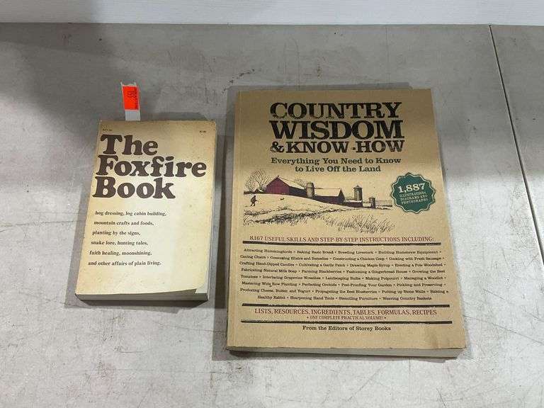 Set of Two Books: ‘The Foxfire Book’ and ‘Country Wisdom & Know-How ...