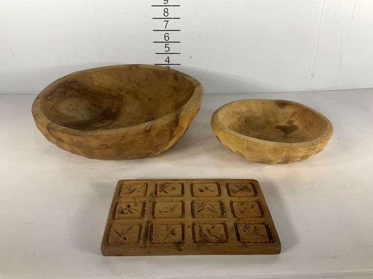 Set of Two Carved Bowls and Twelve-Mold Rectangular Press - Hash Auctions