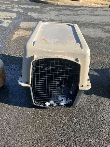 Plastic Portable Pet Kennel with Ventilation and Wire Door - Hash Auctions