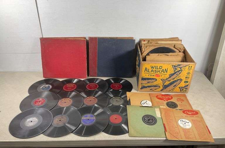 Collection of 33s and 78 RPM Vinyl Records Including Columbia, Victor ...