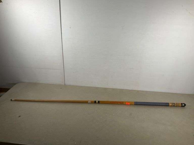 58-Inch Budweiser-Branded Pool Cue with Decorative Grip - Hash Auctions