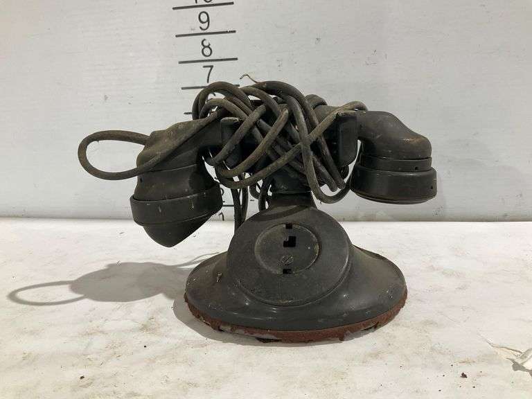 Vintage Telephone Base with Handset and Cord - Hash Auctions