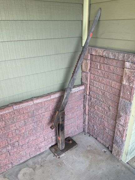 Manually Operated Post or Log Jack with Adjustable Holes - Hash Auctions