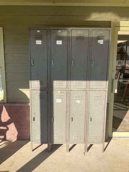 Metal Eight-Door Storage Locker Unit With Vent Panels - Hash Auctions