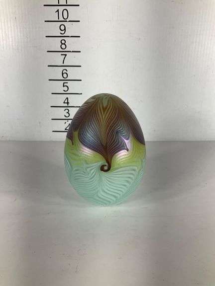 Iridescent Art Glass Egg with Swirled Pattern Design - Hash Auctions