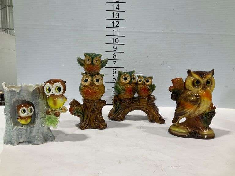 Collection of Ceramic Owl Figurines with Tree Motif - Hash Auctions
