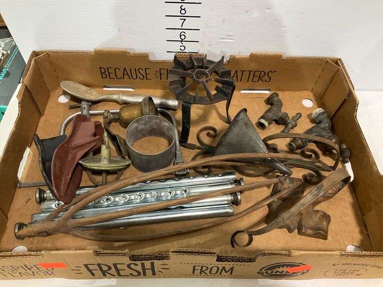 Assorted Metal Hardware and Decorative Elements - Hash Auctions