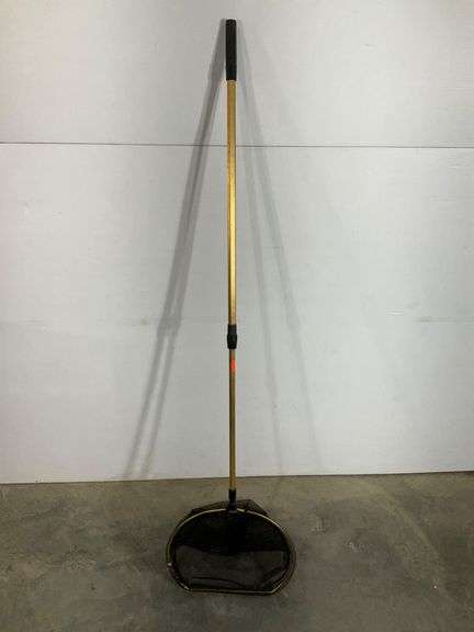 Fishing Landing Net with Metal Handle and Mesh Netting - Hash Auctions