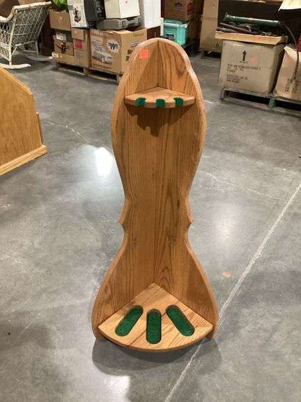 Floor-Standing Oak Rifle Rack with Green Felt Inserts - Hash Auctions