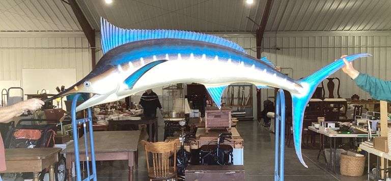 9 ft 9 inch Fiberglass Marlin Wall Mount - Hash Auctions