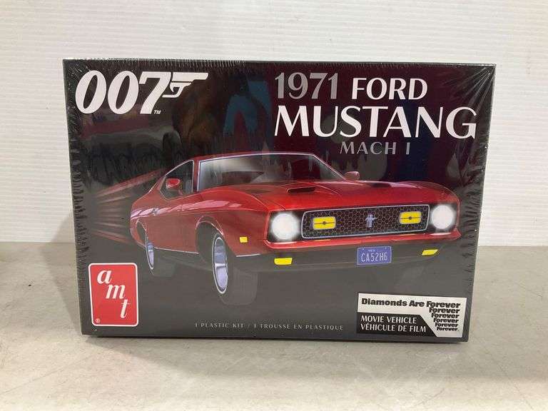Factory-Sealed AMT 007 1971 Ford Mustang Mach I Model Kit Set - Hash ...