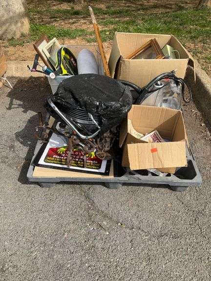 Mixed Pallet Lot Containing Assorted Items in Boxes and Loose - Hash ...