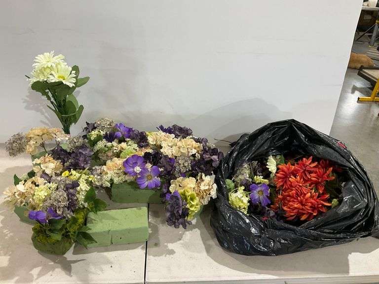 Assorted Artificial Floral Arrangements and Loose Flowers - Hash Auctions