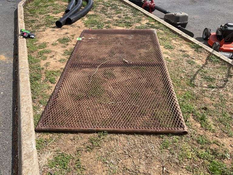 50×87” Heavy Metal Grate Panel with Diamond Pattern Mesh - Hash Auctions