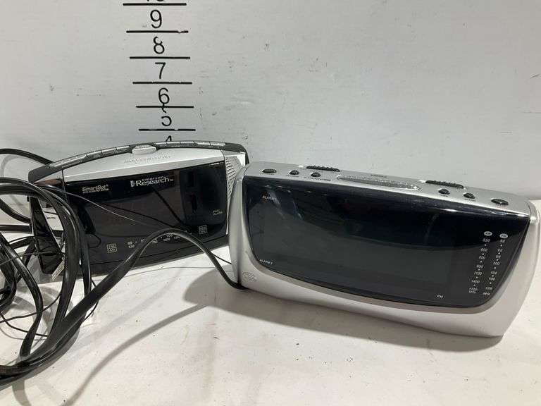 Lot of Two Digital Alarm Clock Radios from Emerson and RCA - Hash Auctions