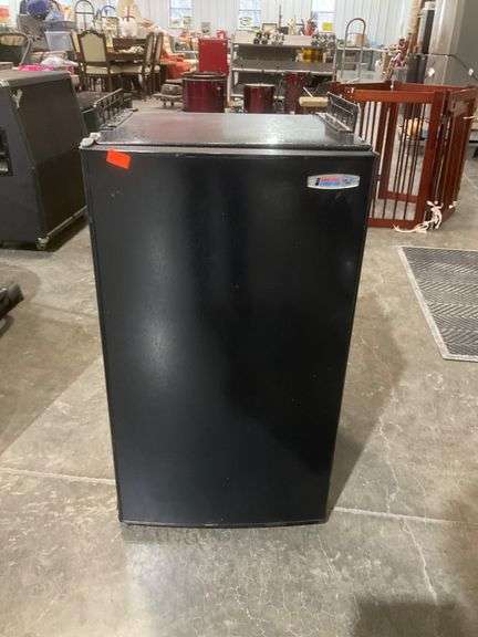 MicroFridge Model MFRA-3 Compact Refrigerator and Freezer with Safe ...