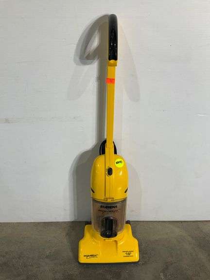 Eureka Widetrack Superlite Bagless Upright Vacuum Cleaner, Works - Hash ...