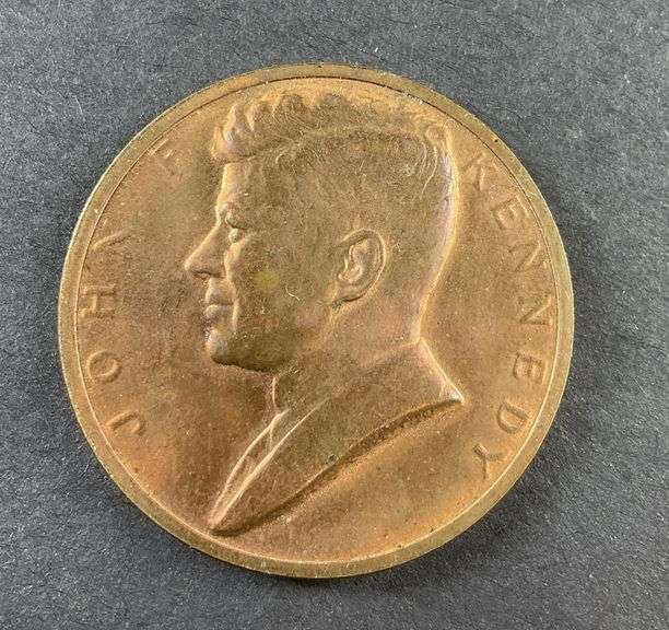 John F Kennedy inaugural commemorative coin - Hash Auctions