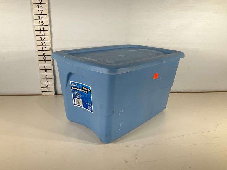 Blue Plastic Storage Tote With Lid by Store Stuff - Hash Auctions