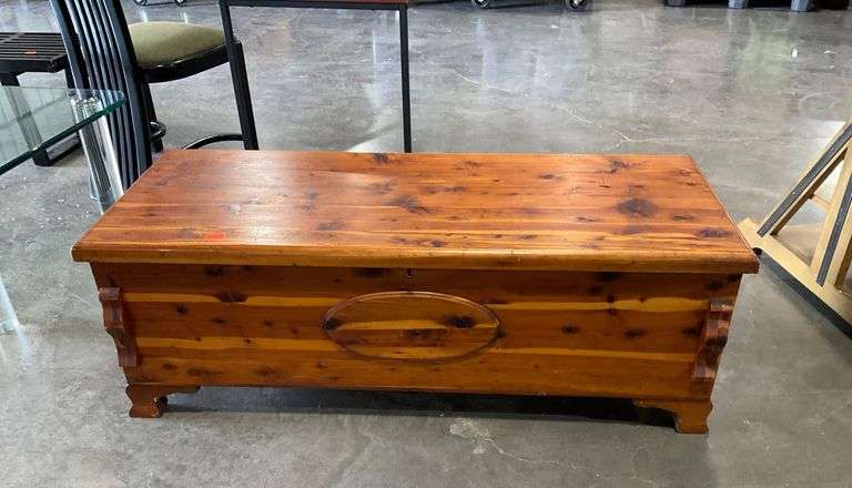 Lane Cedar Chest With Hinged Lid, 48” - Hash Auctions