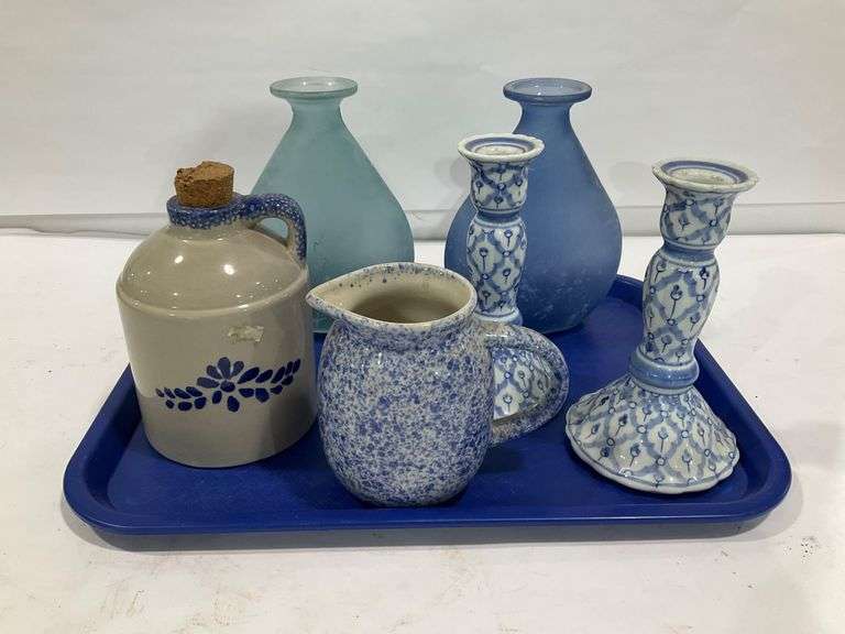 Assorted Porcelain and Glass Home Decor Items - Hash Auctions