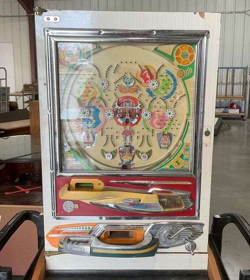 Vintage Pachinko Machine by Sanyo - Hash Auctions