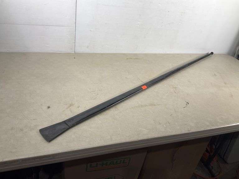 58-Inch Black Metal Dig Bar with Tapered End and Knob Handle - Hash ...