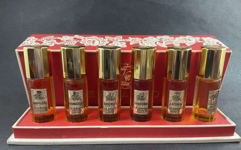 Le Galion Paris France perfume set with 6 bottles. 1/8Floz , - Hash ...