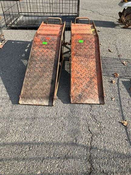 Automotive Ramps with Diamond Plate Surface, 8”Wx36”L - Hash Auctions