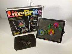 Lite-Brite Toy Set with Pegs and Box - Hash Auctions