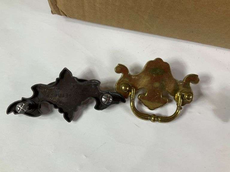 Box of Assorted Brass Drawer Pulls and Handles - Hash Auctions